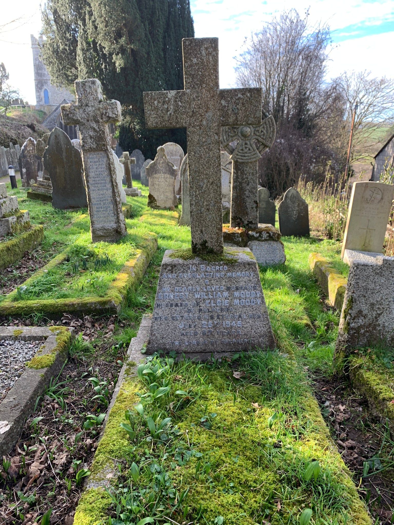 Ernest William Moody 1878-1945 – Talland Church Headstones
